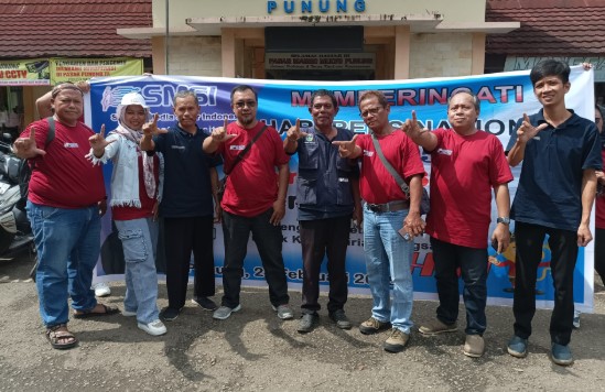 SMSI Pacitan Gelar Resik-Resik Pasar Punung dalam Rangka HPN 2025 ...